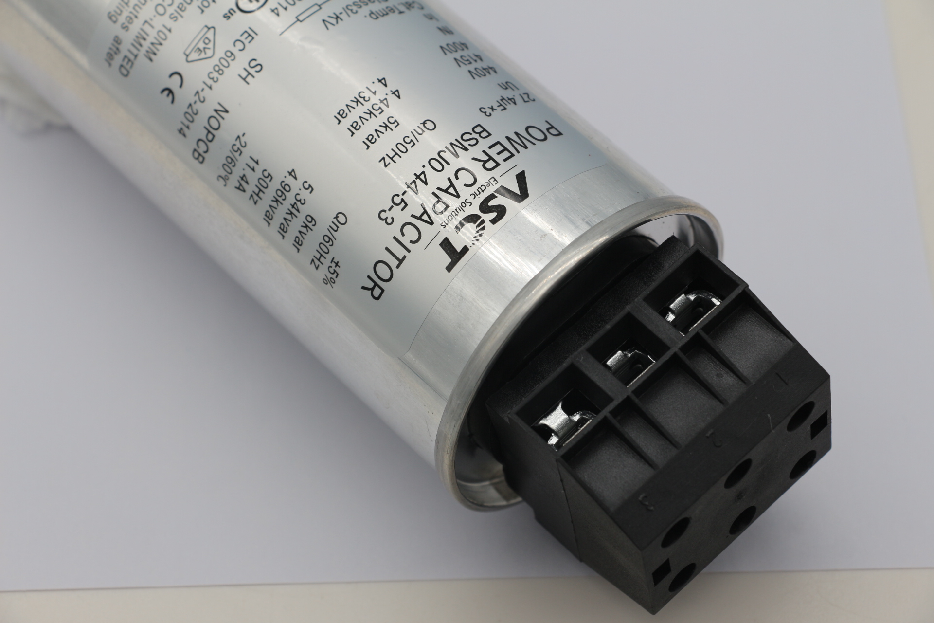 Research On Capacitor Voltage Transformer With New Insulation Structure Heyi